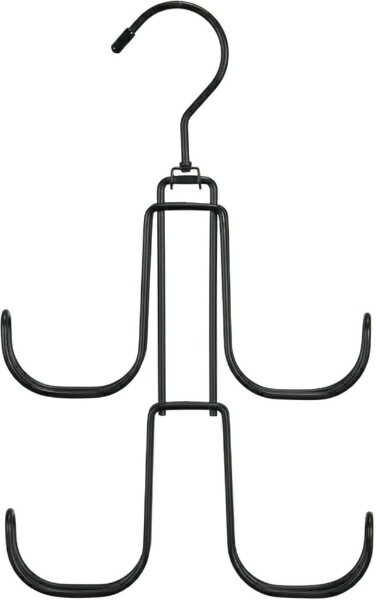 リュックが2個掛けられるハンガー。リュックが2個掛けられます4kgまでのリュックに対応（耐荷重合計8kgまで）。壁に掛けてご利用いただけます（この場合リュックは1個掛け）。ショルダーバックや小物掛けにもご利用頂けます。防災リュックの保管にも...