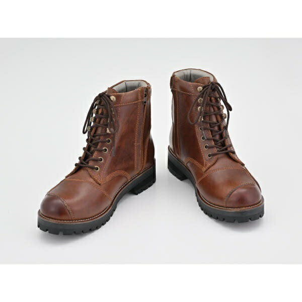 ●一般的なものより多くのオイルを染み込ませた牛革で、履き込むほどに馴染んでエイジングが楽しめますMaxFritzの佐藤氏が監修、4ホール・4フックのレースアップショートブーツ。厚み2mm以上のフルグレインレザーを厳選。ワイズE相当の細身シル...