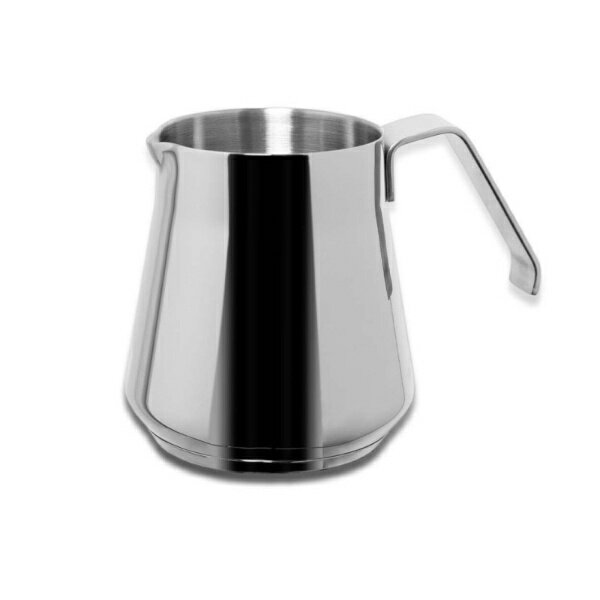 ミルクの泡立て、温め、ラテアートに。ご家庭で、プロフェッショナルの方にも使いやすいハンドルと注ぎ口が特長です。お茶やハーブティーなど少ないお湯の温めにも便利。ミルクジャグ、ミルクピッチャーステンレス製の本格的なミルクポット。ポットの底は3層...