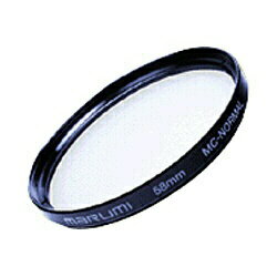 光透過効果の優れたマルチコーティング（MC）を施した無色透明なフィルターです。カメラのレンズをキズやホコリから守ります。