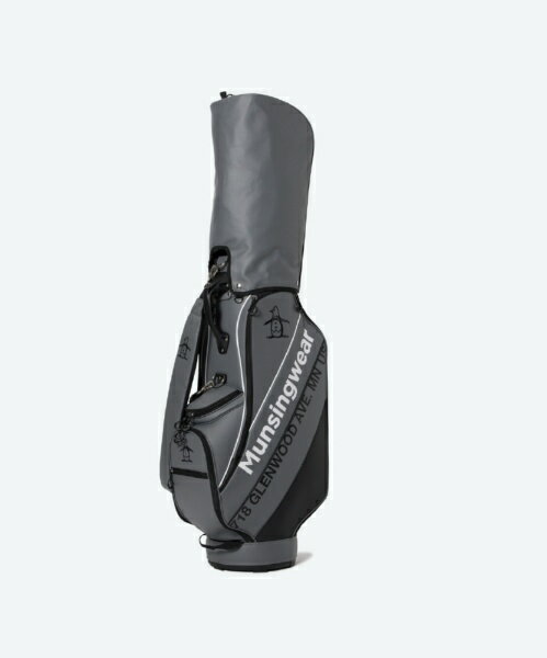 ブランド定番の「シンプルイズベスト」デザインを追求したキャディバッグ・シボ感のある素材を使用し、上質感のある見た目に仕上げています。・斜めに配したブランドロゴとバイカラーの切り替えが、スポーティでアクティブな印象を与えます。・ムダのない洗練...