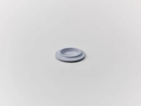 ●陶器のような優しい質感と鋼板の割れない強さを兼ね備えたリムプレートです。●直火やオーブンでも使えるのでインドアでもアウトドアでもお使いいただけます。●コンパクトに収納できるシリーズ展開です。●縁が立ち上がったフォルムは、テーブルに運ぶ時や...