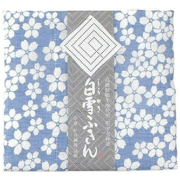 表面は美しい友禅染め、裏面は白い蚊帳生地を使用しております。 しなやかな触感は、ふきんとしてだけでなくおしぼりなど多目的にご使用頂けます。 柄物ですが塩素系漂白剤も使用可能ですので、長期に渡り清潔にお使い頂けます。 レーヨンは木材パルプを原...