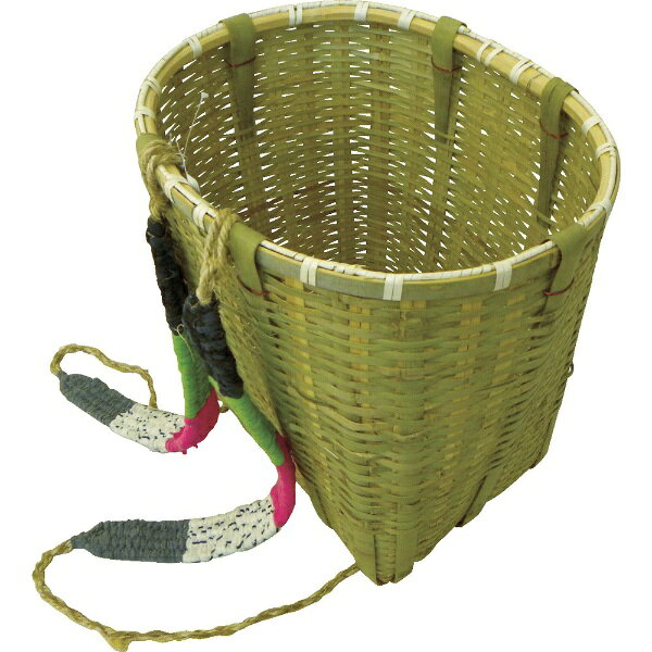 ■清掃作業に最適です。■背負い紐付で持ち運びが便利です。【用途】・ゴミや落ち葉、雑草拾いなどに。【仕様】・幅（mm）： 420・長さ（mm）： 330・高さ（mm）： 400【材質／仕上】・本体： 竹・背負い紐： サイザル/トリコット（化繊...