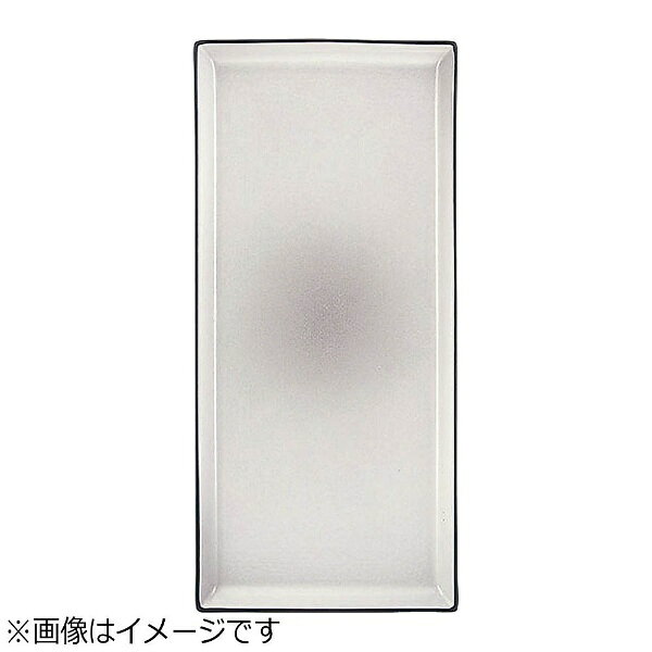 ■レヴォルの「エキノクス」シリーズの食器です。・太陽と月、潮の満ち引き、季節の移り変わりをイメージしたシリーズです。・シェフの新たなインスピレーションをかき立てるやわらかな色彩です。・ペッパー、キャストアイアン、シーラスブルーの3色が用意さ...