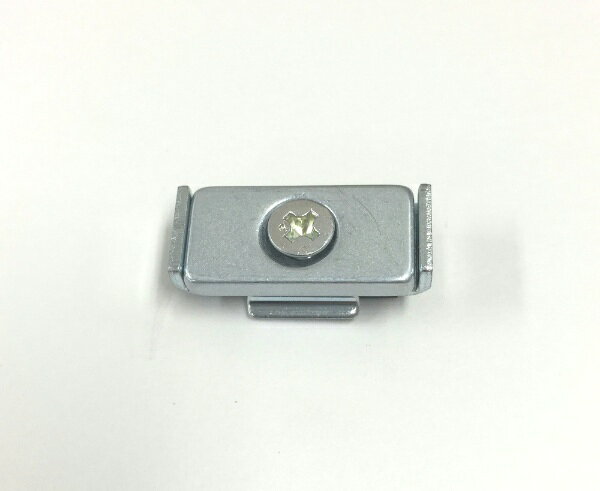 ネジ要らず！マグネットでピクチャーレールの取り付けができます。最大吊下げ荷重は最大1kgブラケットは30cm間隔以内（レール1本につき2個以上）でご使用ください。取り付ける面によっては許容荷重は異なります。