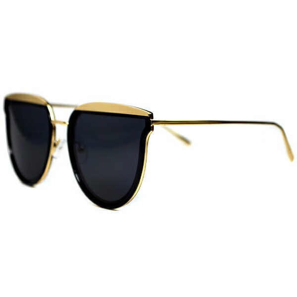 レンズ色はブラック。上部にゴールドのライン。フェイスラインの美しさを演出するサングラスです。 ※初期不良を除き、お客様都合での返品・キャンセルはいたしかねます。※お使いの表示環境やロットの仕様等により、掲載画像と実際の商品の色が異なる場合が...