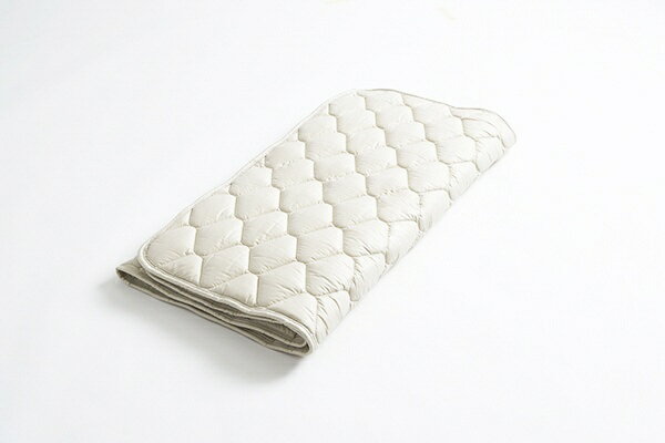 ■上質な綿シーツ同色2枚入りのお得なセット。■手軽に洗えるウール素材。（洗濯ネット付き）