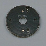 メタルラス張り、ワイヤラス張りまたは金属板張りの木造造営物に器具を取り付ける場合、取り付け面と器具の金属部を電気的に絶縁する必要があります。