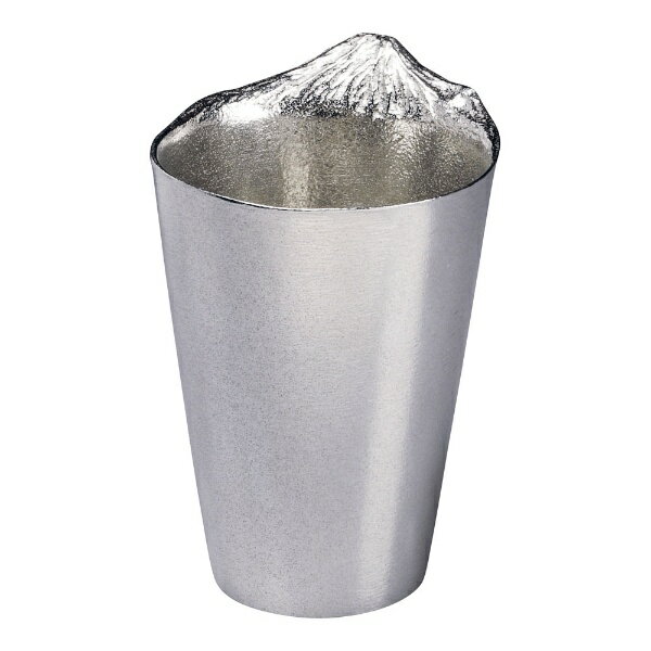 錫製のビールグラスです。ビールを注ぐと、グラスの内側に雲海に浮かぶ富士山の美しい模様が現れます。