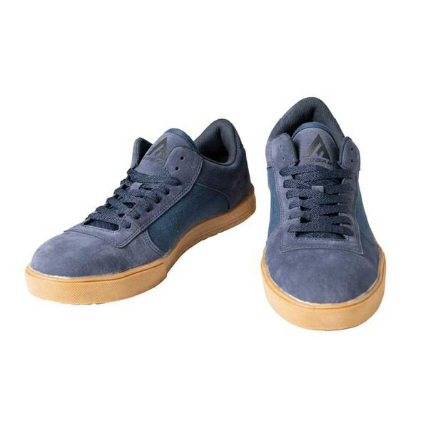 ●手袋のリーディングカンパニー「おたふく手袋」が手掛ける履物各製品です。●シンプルなルックスながらも「履き心地」・「安全性」もしっかり兼ね備えています。●インソールはクッション性に優れた高反発素材のカップインソールを採用することで、　足ずれ...