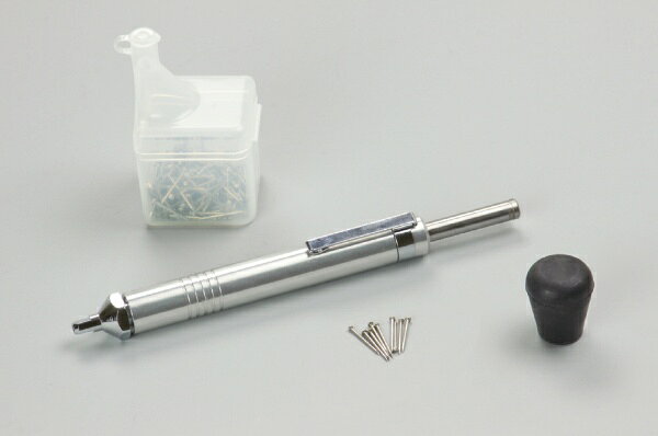 ●配線カバー固定用のピン打ち工具です。　＜BR＞●専用固定ピン（300本）を付属しています。　＜BR＞●打撃部を押し込むだけの簡単施工。　＜BR＞●磁石を内蔵しており、ヘッド部分が専用ピンをしっかりキャッチします。　＜BR＞●携帯に便利なク...