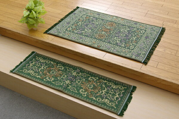 い草を使用したい草のマット。上がり框用サイズ。■い草を使用しています。一本一本が太く、表皮が厚く繊維がキメ細かいので弾力性があり、耐久性に優れています。■い草には空気の自然浄化作用、湿度の調節作用などがあります。また汚れにくく、使用するうち...