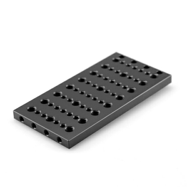 SmallRig チーズ形プレート1092は、カメラリグの拡張性を高める為に設計されています。プレートには複数の1/4ネジ穴と3/8ネジ穴を備えている為、関節式アームやロッド、バッテリー、コンバーターボックスなどの様々なカメラ用アクセサリー...