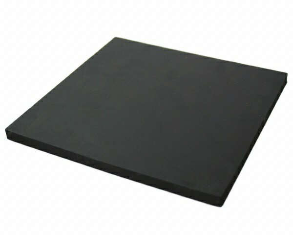 10ミリ厚の再生ゴムです。防音・防振ゴム・スポンジ・フェルト・フィルターシリーズ再生ゴム。サイズは200×200×10ミリです。サイズ： 幅200×高さ200×厚さ10mm。