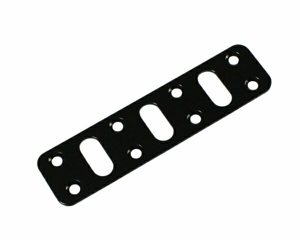 家具などの作成や補修に便利な金具です。金具・ジョイント・DIY部品シリーズ補強金具、機器などの取付。棚などの作成時や転倒防止・補強などに最適です。サイズ： 2×25×100mm。タイプ： フラット。カラー・仕上： カチオン電着塗装。