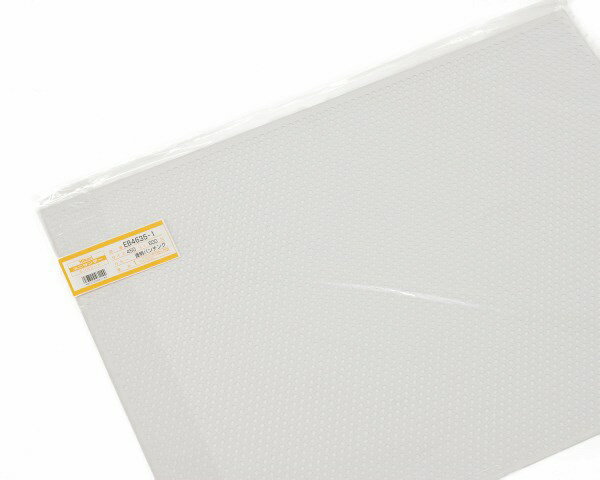 模型材料やディスプレイ、雑貨制作などの材料に用いられる一般的な塩ビ板です。アクリル・ペット・ポリカ・塩ビ・発泡板材シリーズ■サイズ： 450mm×600mm×1mm　パンチ穴5.0mm表示板・ディスプレイ用。耐薬品性・電気絶縁性に優れ、燃え...