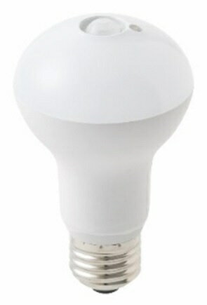 口金：E26 AC：100V 消費電力：8W 明るさ：810 lm 色温度：5000K(昼白色) ビームの開き角度：120度 サイズ：φ63×106mm 重量：72g 定格寿命：40000h 明暗センサー付(※明るさセンサーが明るいと感知し...