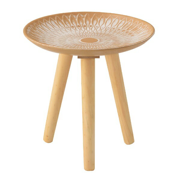 モロッコ調の模様が美しいトレーテーブル。用途に合わせて様々なシーンで使えます。■特徴的なデザインまるでレースが敷いてあるような繊細なデザインのトレーテーブルは、置くだけでお部屋を華やかな印象にしてくれます。北欧はもちろん、トルコ・モロッコ風...