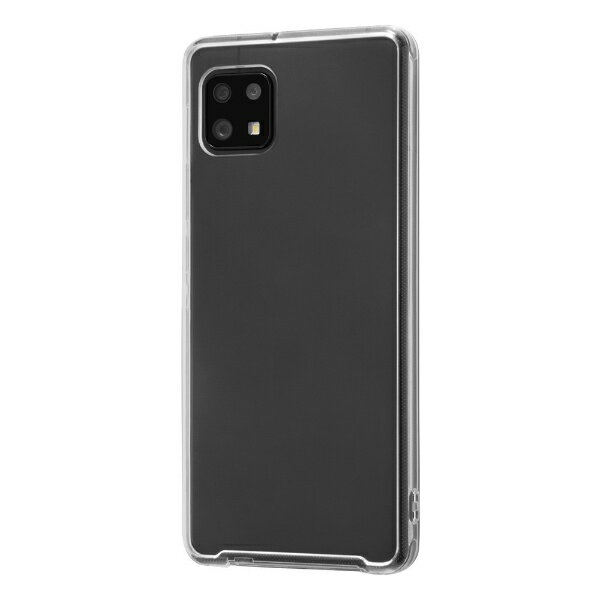 衝撃吸収性のあるTPU×摩擦によるキズを低減するポリカーボネイト。カメラに傷が付きにくい凸型設計。鉛筆硬度2Hで傷に強い。衝撃をやわらげる柔らか素材×四つ角エアクッション。マイクロドット加工で背面の粘着痕を軽減。