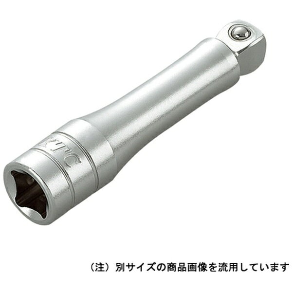 届かないならコレ、奥深いボルトに斜めからのアクセスが可能です。■ハンドル、ソケット間に挟み、長さ調整、角度を付けるバー。■新設計のフォルムでトルク伝達率がよく、従来品より強度をアップしました。■差込角凸部にテーパー加工した首振りタイプで約7...