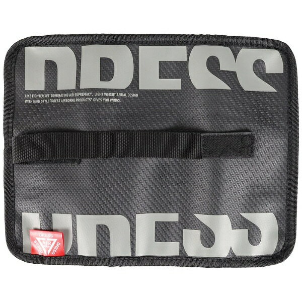 ■ジグを9本収納可能！■丸めてコンパクトに携行可能！■丸めることでコンパクトに携行できるジグ用バッグです。■ソフトなカバーと小分けにしたポケットにより、ジグの傷つきを防止します。■水や砂がたまりにくいメッシュ素材のポケットには、最長20cm...