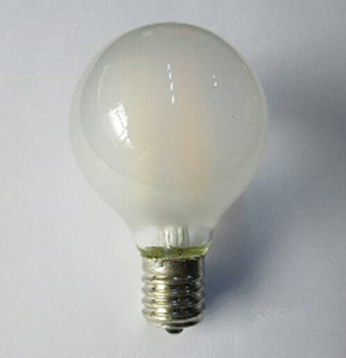 ■定格入力電圧：100V ■口金：E17 ■定格消費電力：2.2W ■グローブ種別：ガラス、乳白 ■全光束：230lm ■角度：290度 ■色温度：2700K(電球色) ■外径：51mm ■全長：80mm ■質量：18g ■定格寿命：200...