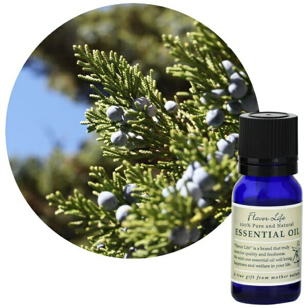 切り出した新鮮な木材のような香りが特徴です。「新築の家の香り」「ヒノキ風呂に浸かっているみたい」という感想を多く頂く香りです。シダーウッドアトラスとは違う植物から取れる精油ですが、含まれる芳香成分がとても似ているため、おすすめの使い方も似て...