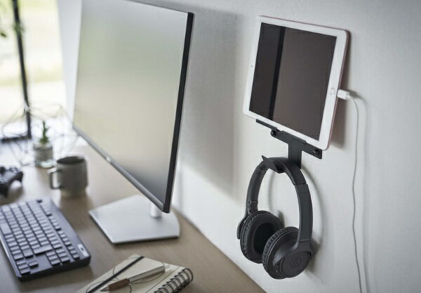 スマートフォンやタブレットPCを充電しながら設置。充電コードやヘッドホンをフックにまとめて収納。充電コードを付けたまま使用可能。コードやヘッドホンを傷めにくい幅広フック。石こうボードピンで壁に穴が残りにくい。木ネジでも設置可能。取り付け可能...