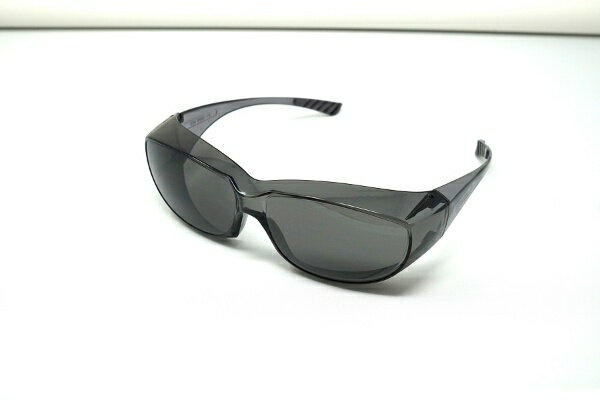 金属加工・木工加工などで発生する切粉の飛来や、庭木の手入れ、薬品取扱時の液体飛沫など、作業者の眼を守るための保護レンズです。レンズ・フレーム一体型のデザインで広い視野が確保され、メガネを着用したままでも装着できます。軽量(約34g)で、衝撃...