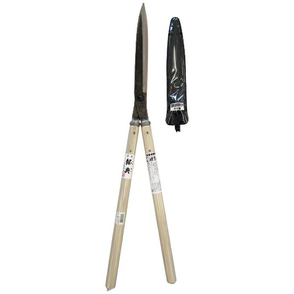 生垣や垣根などの新芽、葉を刈込むのに適しています。サイズ/刃渡り:240mm 柄:450mm材質/刃:安来鋼、刃物用炭素鋼 柄:朴 和釘打桂仕様鍛造製品本体寸法L（mm）×本体寸法W（mm）×本体寸法H・D（mm）：740×220×30本体...