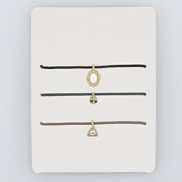 特殊なゴムで静電気を軽減。静電気軽減の効果は、気温や湿度、体の状態により個人差があります。予めご了承ください。