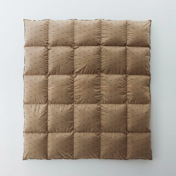 優しい温もりの布団と共に、安息のひと時を■生地はしなやかなコットンサテン生地、中にはRe:CYCLE DOWNを使用した掛け布団■天然素材のコットン100%ならではの優しい使い心地と機能性を感じることができます。※リサイクルダウン使用につき...