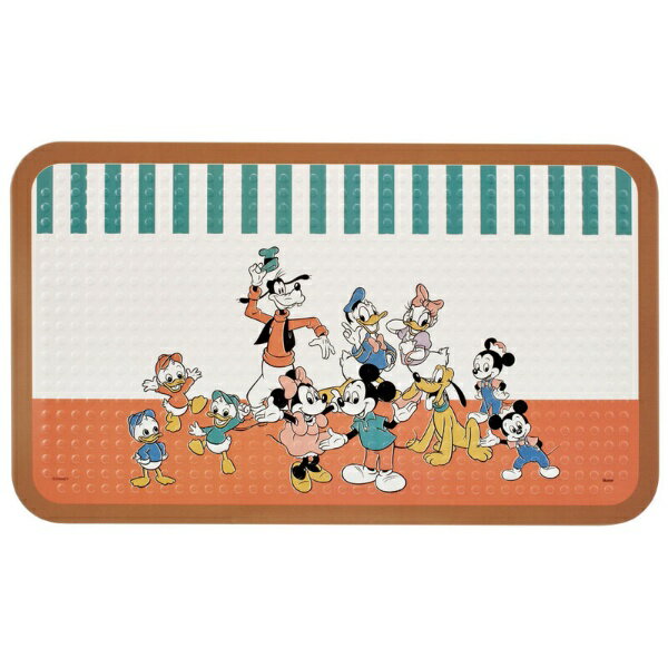 調理台を熱や汚れから守る、アルミ製の耐熱ボード。小鍋やポットのちょっと置きに便利なコンパクトサイズ。軽くて熱に強い、アルミはくを使用しています。場所を選ばず使いやすいサイズです。大きな鍋やフライパンもゆったり置ける大判サイズ。