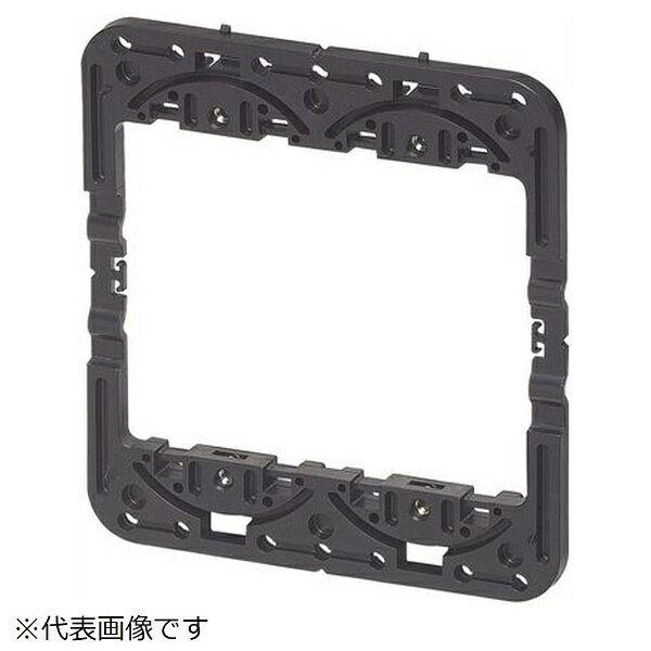 ●入数（個）: 10●適合する壁: せっこうボード・合板●あと付けはさみプレート●あと付けボックスレス工法に最適なはさみ樹脂枠です。●角穴はもちろん、小判穴ホルソー開口穴にも取り付けられるリバーシブル構造です。●壁穴空間15mmでも取り付け...