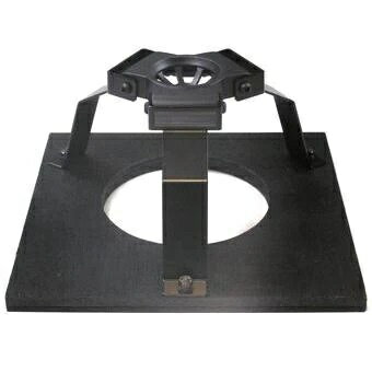 75mm径のビデオ雲台に対応したハイハットです。雲台固定ノブが付属します。