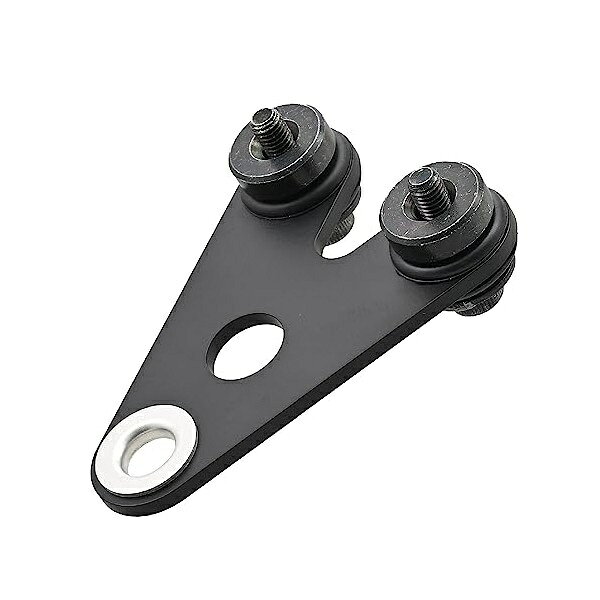 ■DAYTONA VELONAφ48メーターなど、デリケートな電気式メーター取り付けに最適な防振タイプのメーターステー。■2.6mm厚のスチール材に防振ラバーを組み込みました。■メーター取付ピッチ33mm。■車体へはM10ボルト（付属なし）...