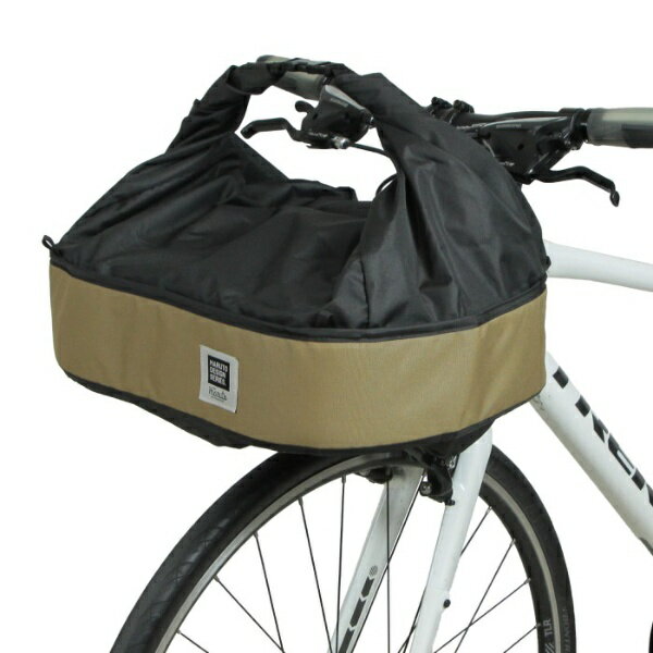 浅いカゴにもカゴカバーを荷物の落下を気にしなくていい。浅いカゴは荷物の落下が不安…。カバーを付ければ、小物でも大きな荷物でも、安心してカゴにの載せられます♪荷物を入れないときは、くるくる巻いて『見た目すっきり』大きなバッグもすっぽり収まる！...