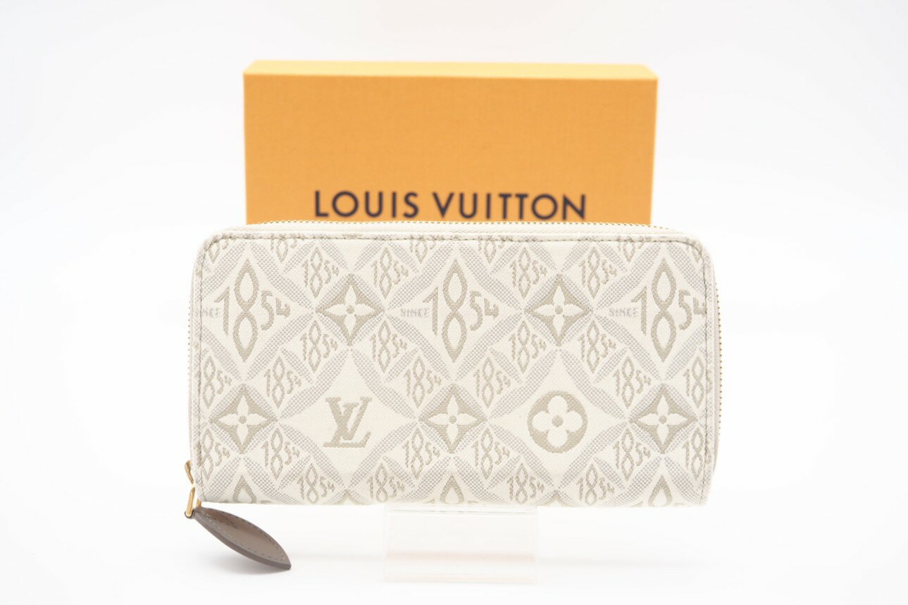 ■ブランド名 LOUIS VUITTON ルイ・ヴィトン ■品名 Since1854 ジッピーウォレット ■シリアル RFID(ICチップ)内蔵の商品のためシリアルナンバーの記載がありません。 ■型番 M81172 ■カラー系統 アイボリー...