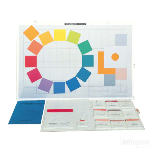 編・監修＝（財）日本色彩研究所■両面スチール製パネル（表＝グレイ、裏＝白）・マグネット付色シート69色107枚・指導用解説書付 ■商品サイズ/パネル：900×600mm、マグネット付色シート：90×90mm81枚、180×180mm13枚、...