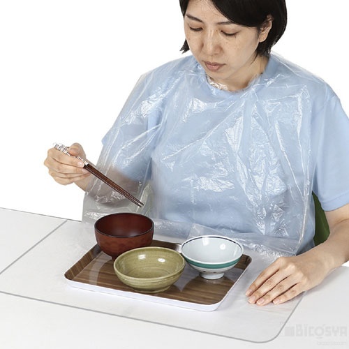 メーカーアーテック(Artec)品名ポケット付使い捨て食事用エプロン100枚入品番51958セット内容100枚入用途かぶるだけ らくらく ケア サポート デイサービス ランチョンマット付 リハビリ レクリエーション 介護 介護用品 医療 施...