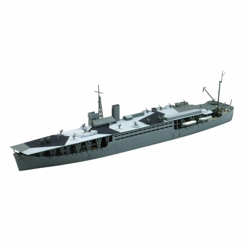 青島文化教材社(AOSHIMA) 1/700 ウォーターライン 日本陸軍 丙型特殊船 あきつ丸 前期型 プラモデル ※画像は試作品です。実際の商品とは異なる場合がございます。 アオシマのウォーターラインがより精密になってリニューアル!! 上...
