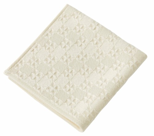 楠橋紋織 ハンカチタオル わた音 しゅすワッフル オフホワイト 約25×25cm 1-65609-86-OW 本体サイズ:約25×25cm 素材・材質:綿100% 原産国:日本 今治タオル認定番号:第2017-1652号 色:オフホワイト ...