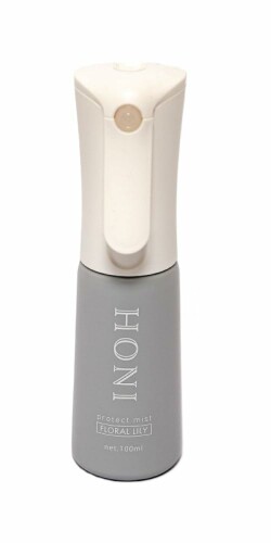 プロテクトミスト フローラルリリー 100ml ・わんちゃんやねこちゃんのトイレ後やソファー等、嫌なニオイを分解消臭します。 ・ブラッシング時に使用することで保湿や静電気防止として使用できます。 ・お散歩や外出前に生体だけでなく、バギーやバ...