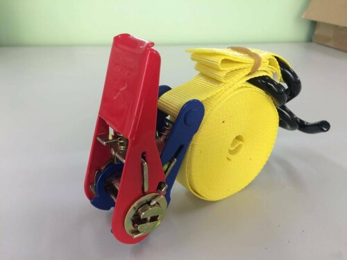 Seculok Ferrari 1" X 15' w/S Hooks Coated "S" Hooks Automatic Quick Release 1 Inch wide x 15 Ft long Great use for Hand ...