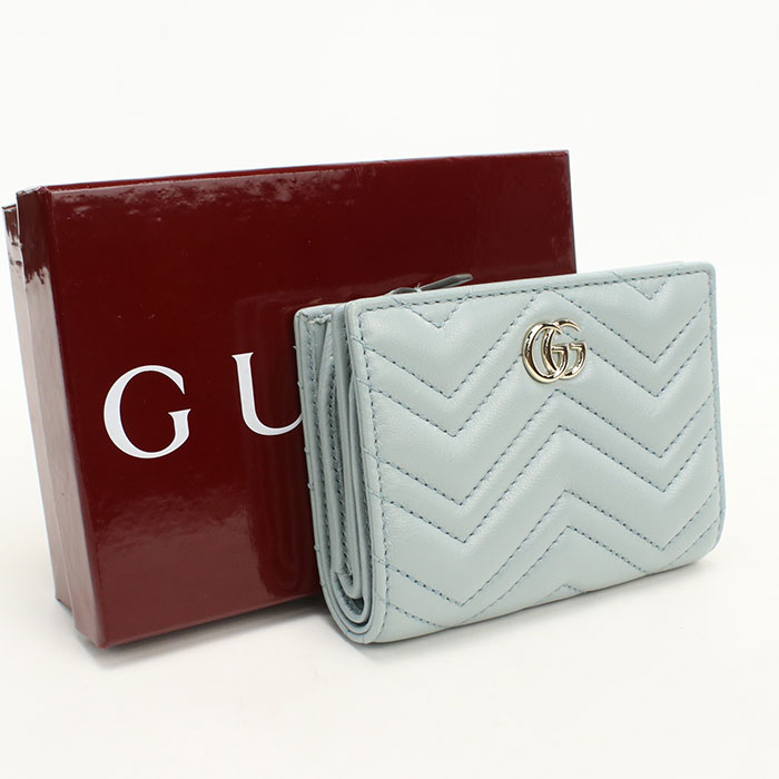 GUCCI（グッチ） 1923年フィレンツェで、グッチオ・グッチにより生まれたブランド。また、世界で初めて品質保証のためにデザイナーの名前を入れたブランドの元祖ということでも知られています。立ち上げたばかりのGUCCIが主に取り扱っ たのは...