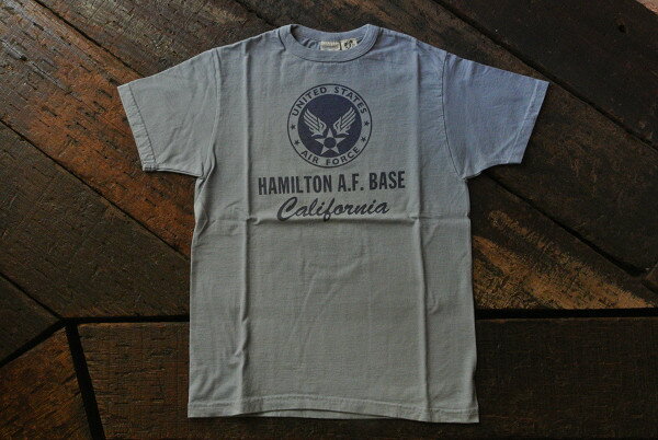 商品名 BUZZ RICKSON'S　バズリクソンズ LOCKHEED MARTIN S/S T-SHIRT "STAR FIGHTER" 商品番号 BR77586 実寸サイズ 表示サイズ/肩幅/身幅/着丈/袖丈 S/38/43/62/17...