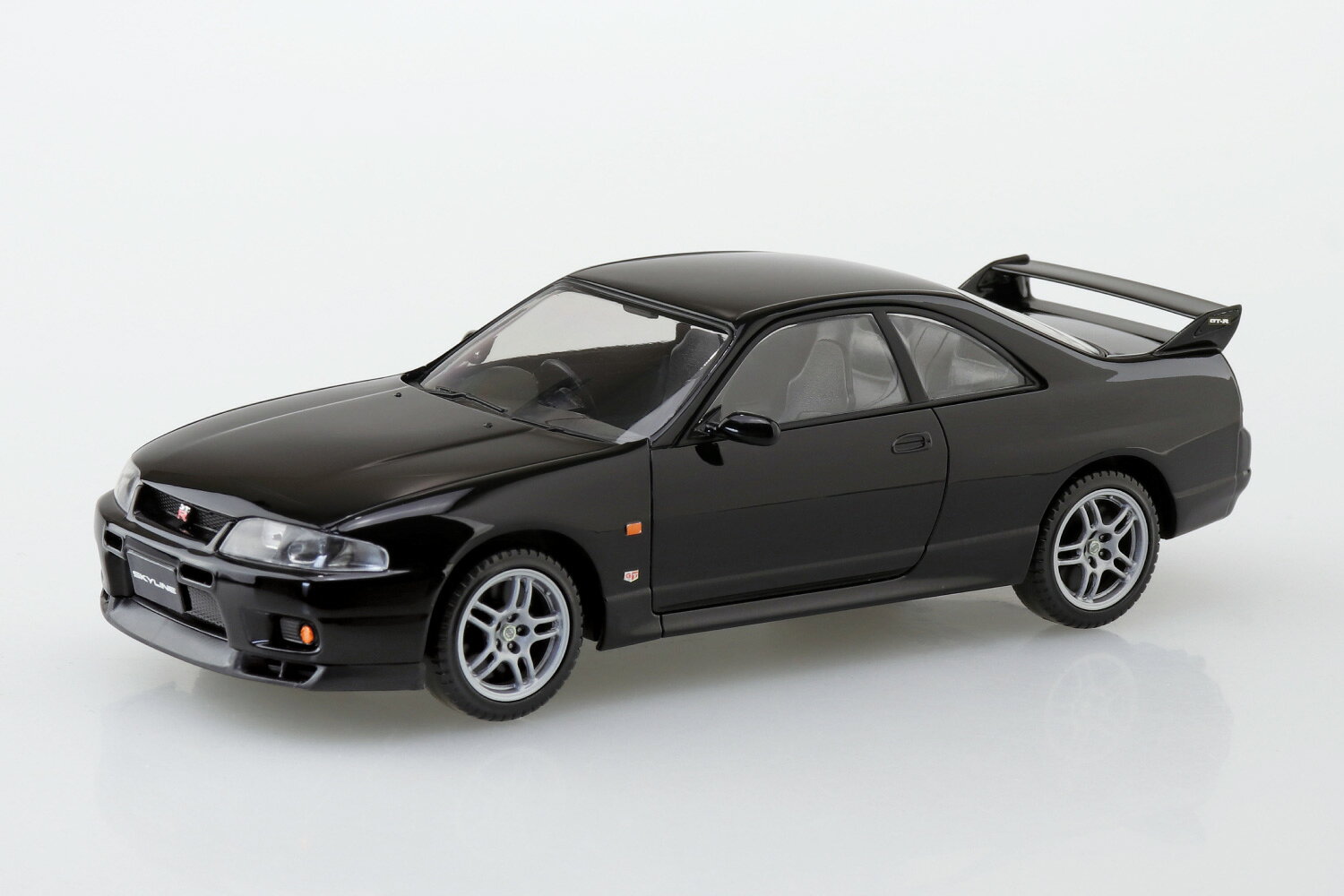 No.21-BK 1/32 ニッサン R33 スカイラインGT-R ブラック アオシマ 楽プラ スナップキット プラモデル ※大変申し訳ございませんが現在、【北海道、沖縄は配送不可】となっております。 ※お客様ご都合のキャンセル不可。※ 画...