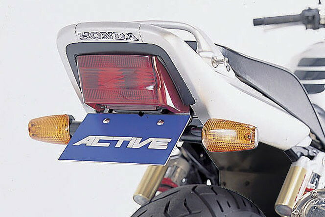 商品内容 商品名 　CB1300SF 98-02 フェンダーレス キット ブラック ナンバー灯純正使用 ACTIVE アクティブ 1151038 フェンダーレスキット CB1300SF 98-02 状態 新品未使用 内容 ・車体に加工が必要...