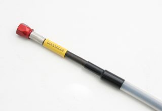 商品説明： ■アルミソケット×スモークホース ・オフロード/モタードモデル用として、ガイドチューブ1m付きのユニバーサルホース(1260〜1660mmの25mm刻み)をラインナップ。 ・ガイドチューブは、固定用の熱収縮チューブとともにあらか...